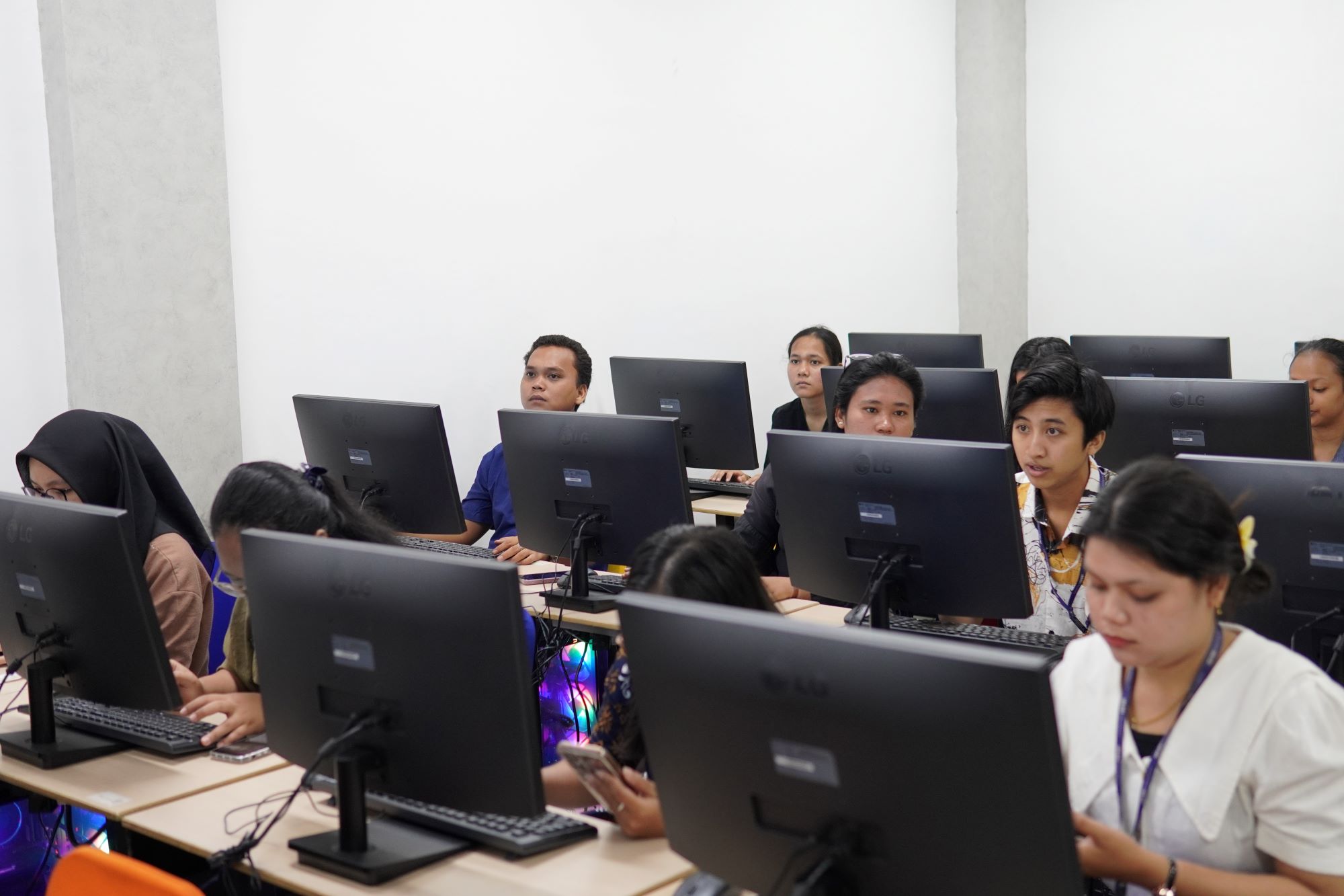 Pelatihan MS-Office Excel Persiapan untuk Meningkatkan Efisiensi Olah ...